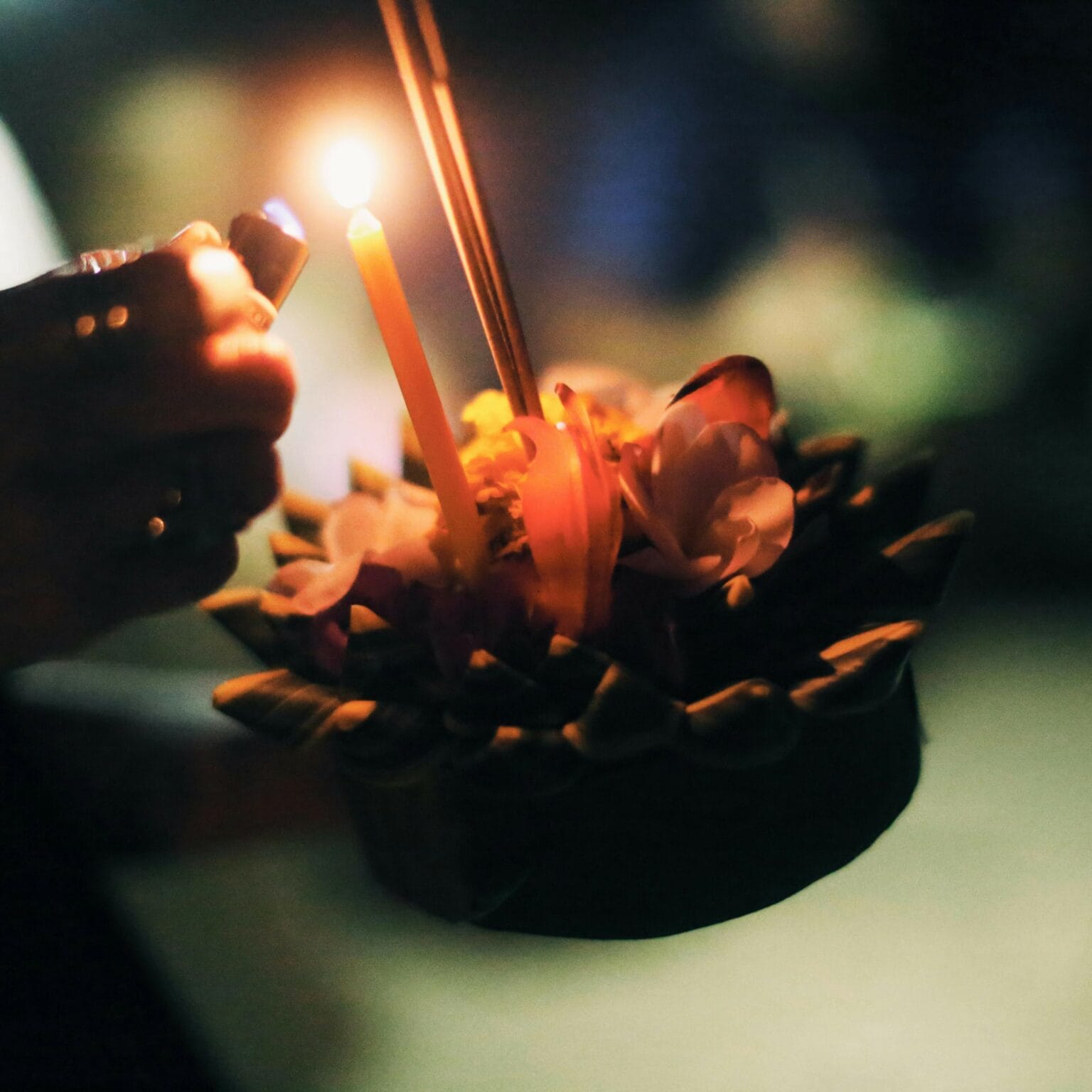 5 ไอเดีย ตกแต่งบ้าน เทศกาลลอยกระทง สร้างบรรยากาศอบอุ่นด้วยโคมไฟและกระทง ...